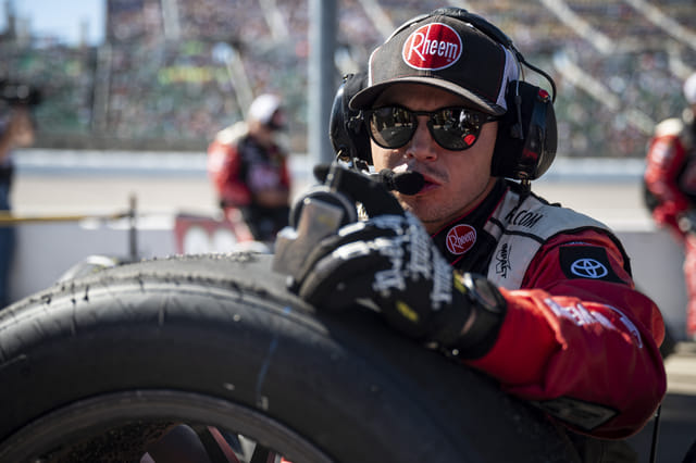 Why do NASCAR pit crews avoid tightening lug nuts in a star pattern ...