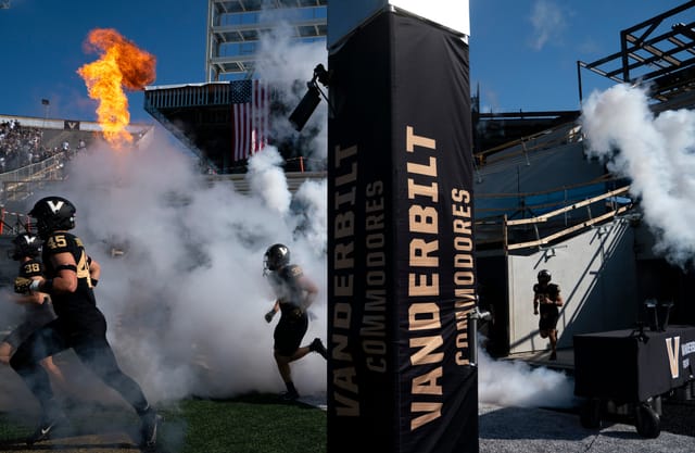 WATCH: Nashville Fire Department retrieves Vanderbilt goal posts from ...