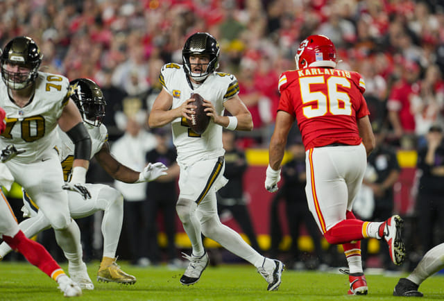 Is Derek Carr playing today? Update on QB and Saints depth chart for ...