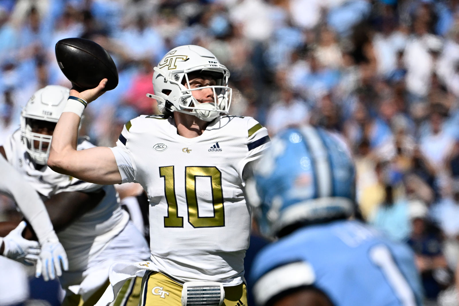 Is Haynes King playing today? Georgia Tech QB's availability for Week 9 ...