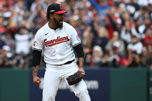 "That guy is an all-world closer" - Guardians players keep faith in ...