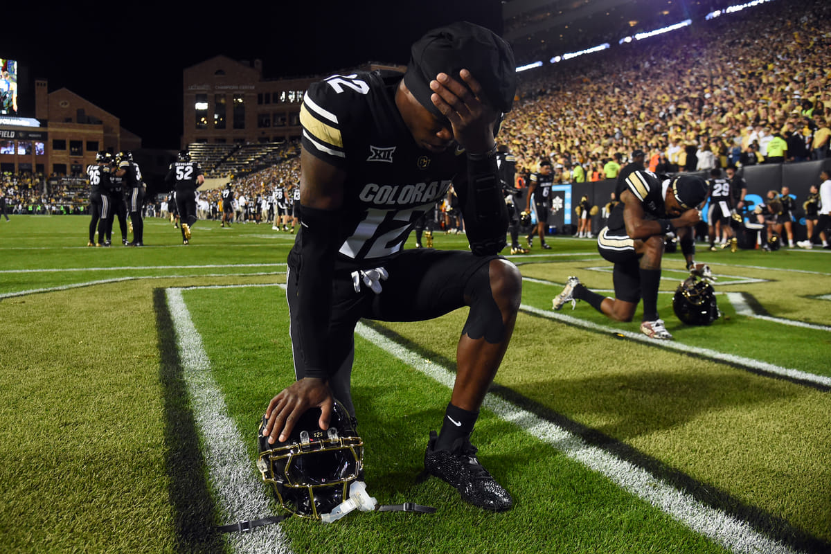 Travis Hunter playfully issues 4-word warning to Coach Prime as he ...