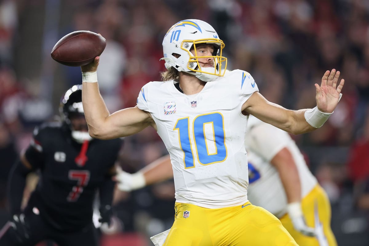 Justin Herbert Injury History | Discover Major Injuries Justin Herbert ...