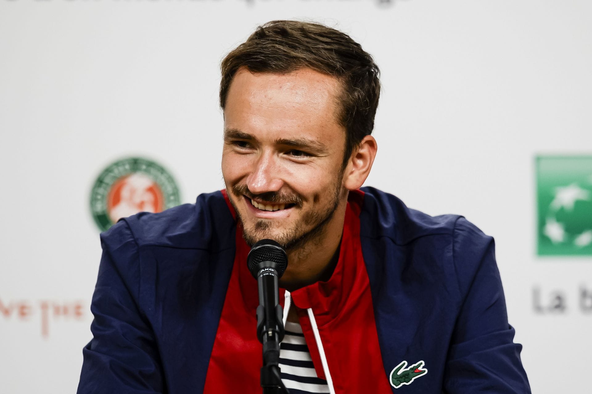 Daniil Medvedev sends a message to LeBron James as NBA superstar ...