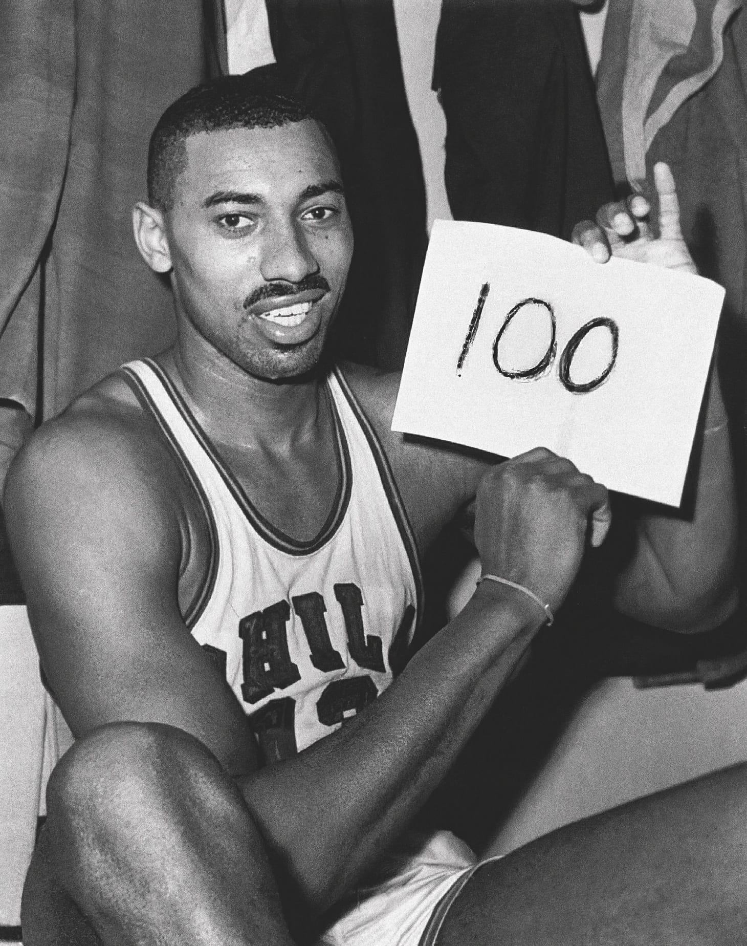 "The most consequential photo in NBA history.": Howard Beck on Wilt ...
