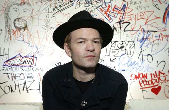 Who is Greig Nori? Sum 41's Deryck Whibley accuses former manager of s ...