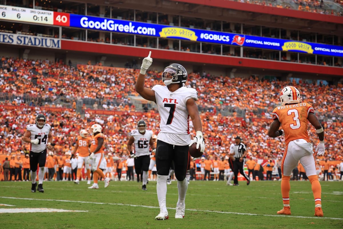 What jersey number does Bijan Robinson wear?| Stats, Records and much more.