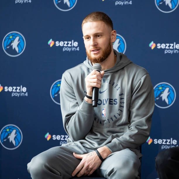 What ethnicity is Donte DiVincenzo?