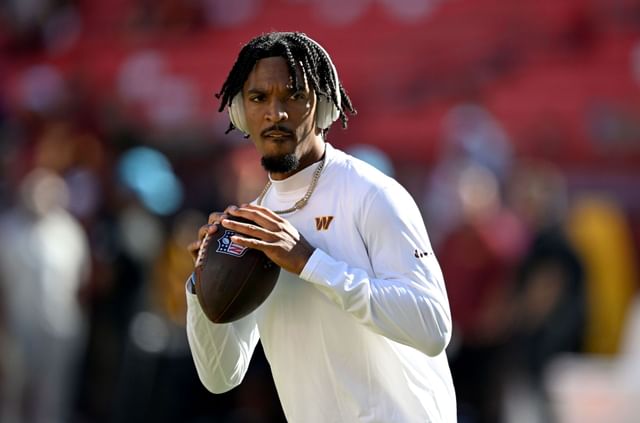 NFL fans lose their minds over Jayden Daniels' 52-yard Hail Mary vs. Bears - "What in the actual ...