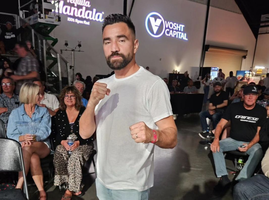 What is Ronny Rios’ record?