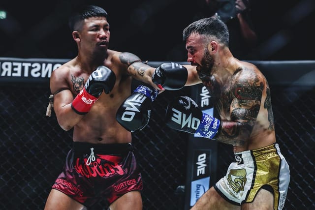 ONE 169: WATCH: Rodtang Jitmuangnon's high-octane kickboxing war ...