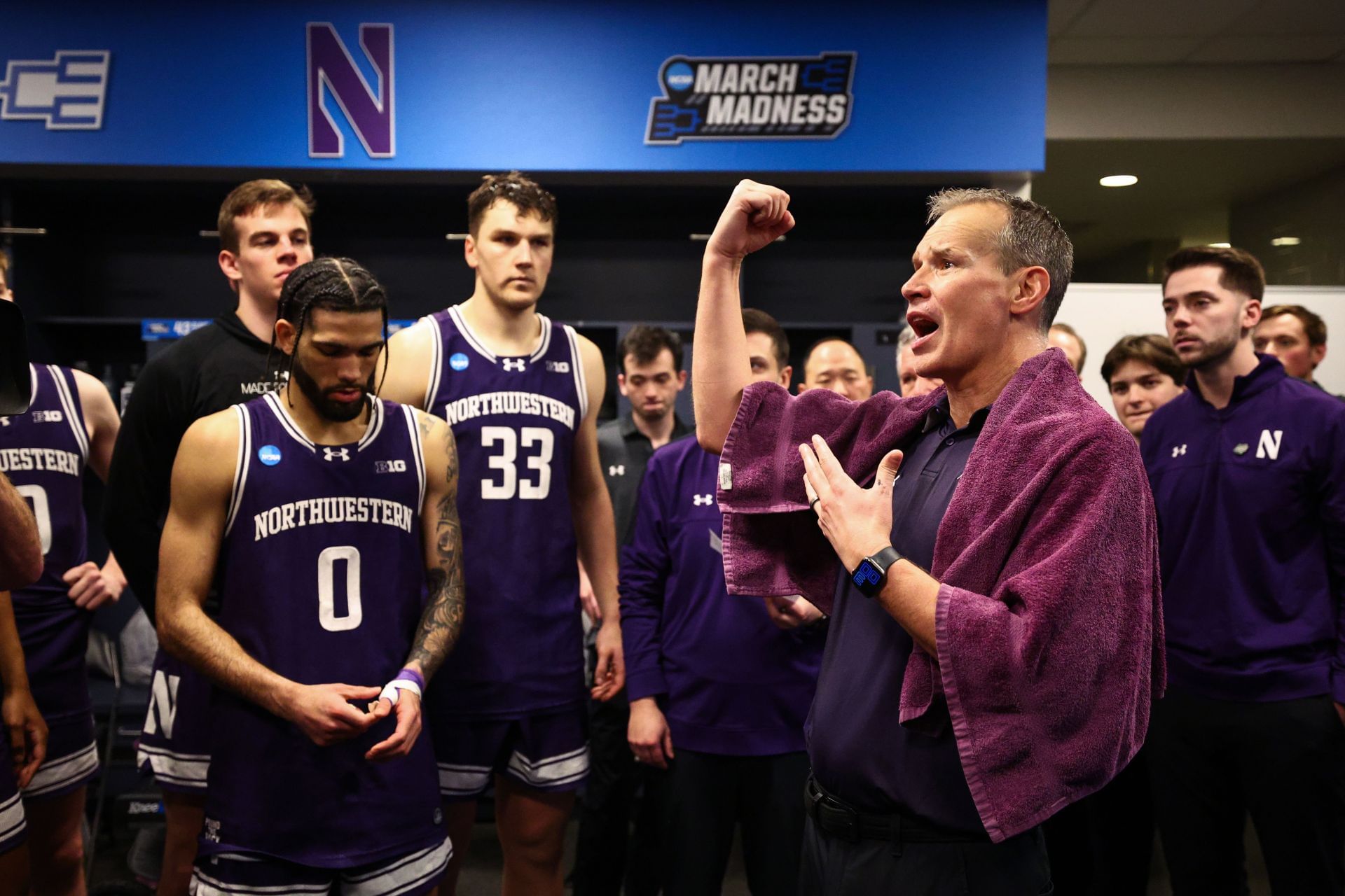 "Yall made a graphic that quick": College hoops fans react to 3-star PG ...