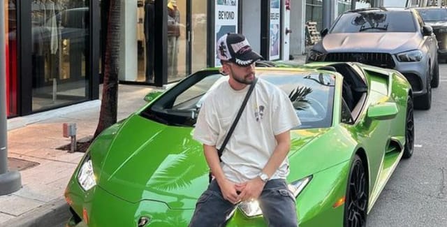 Who are Oliver Moy’s siblings, Sebastian, Alex, Nick, and Mateo?