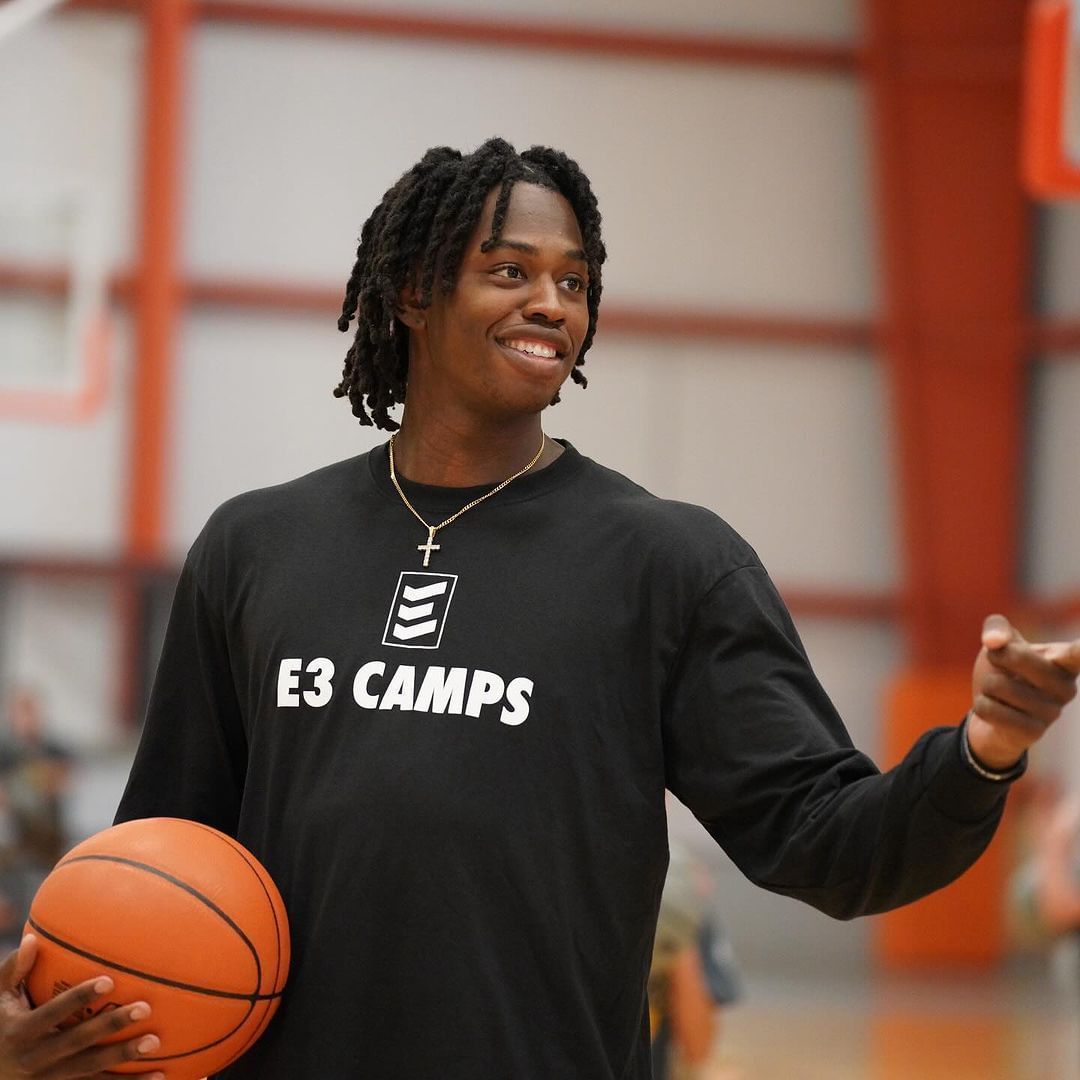 Mark Mitchell Hometown - Mark Mitchell Nationality, Birthplace, and more