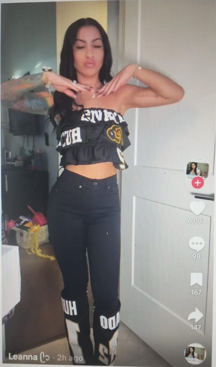 Travis Hunter's fiancée Leanna Lenee rocks custom-made black top ...