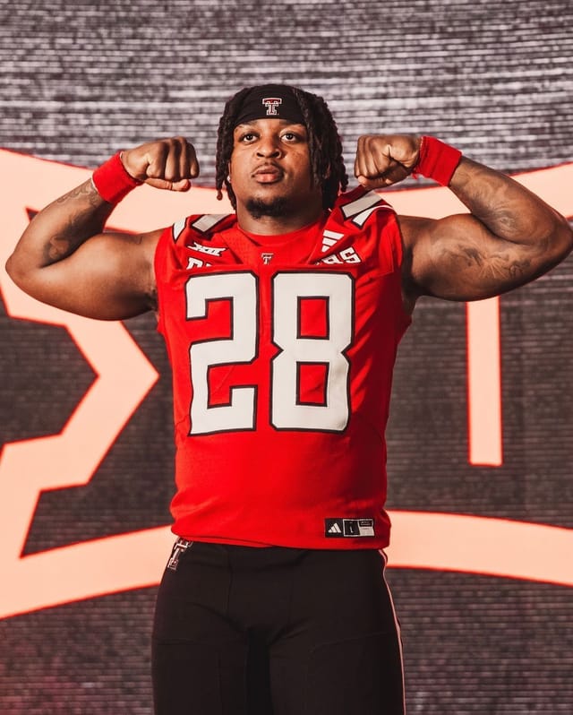 Who are Tahj Brooks’s Parents? Meet his parents Kevin and Tiffani Brooks