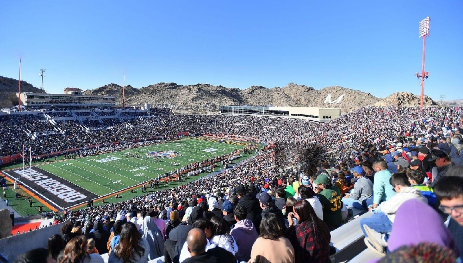 What is the capacity of Sun Bowl Stadium?