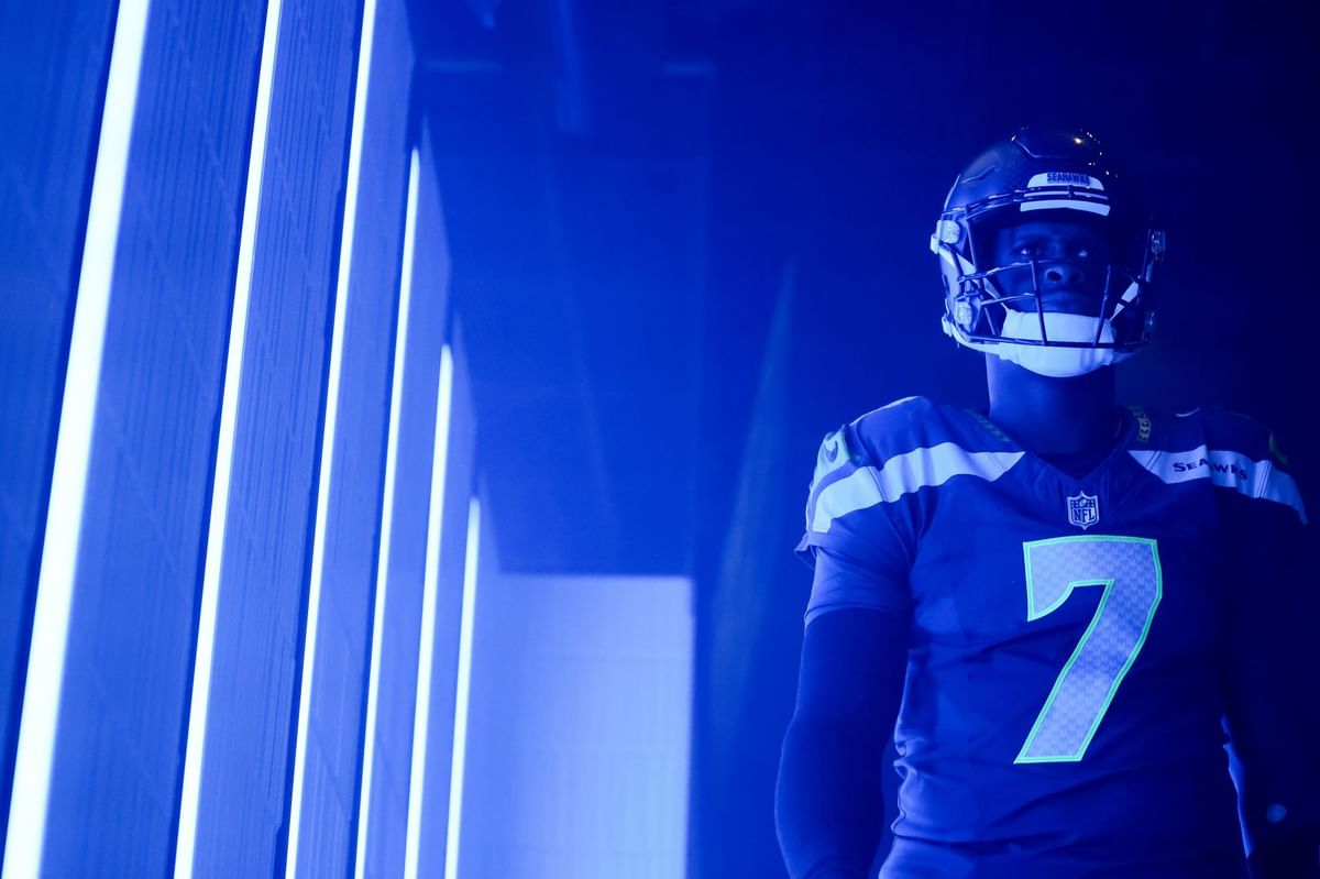 Geno Smith's Injury History | Discover Major Injuries Geno Smith ...