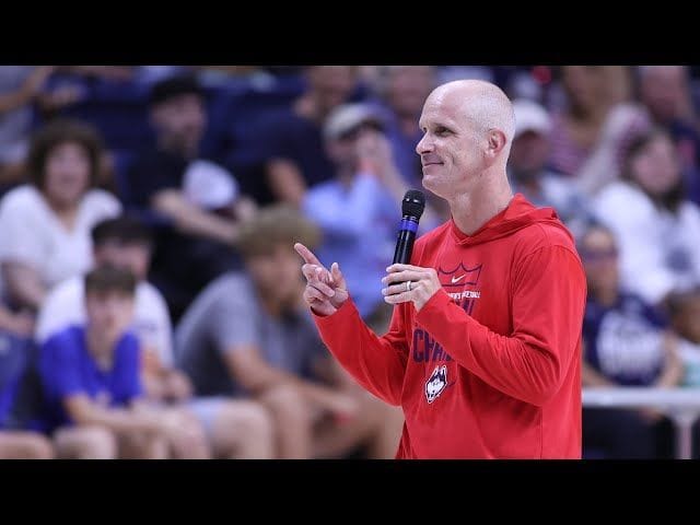Dan Hurley reviews UConn’s 2 new additions Aidan Mahaney and Liam McNeeley