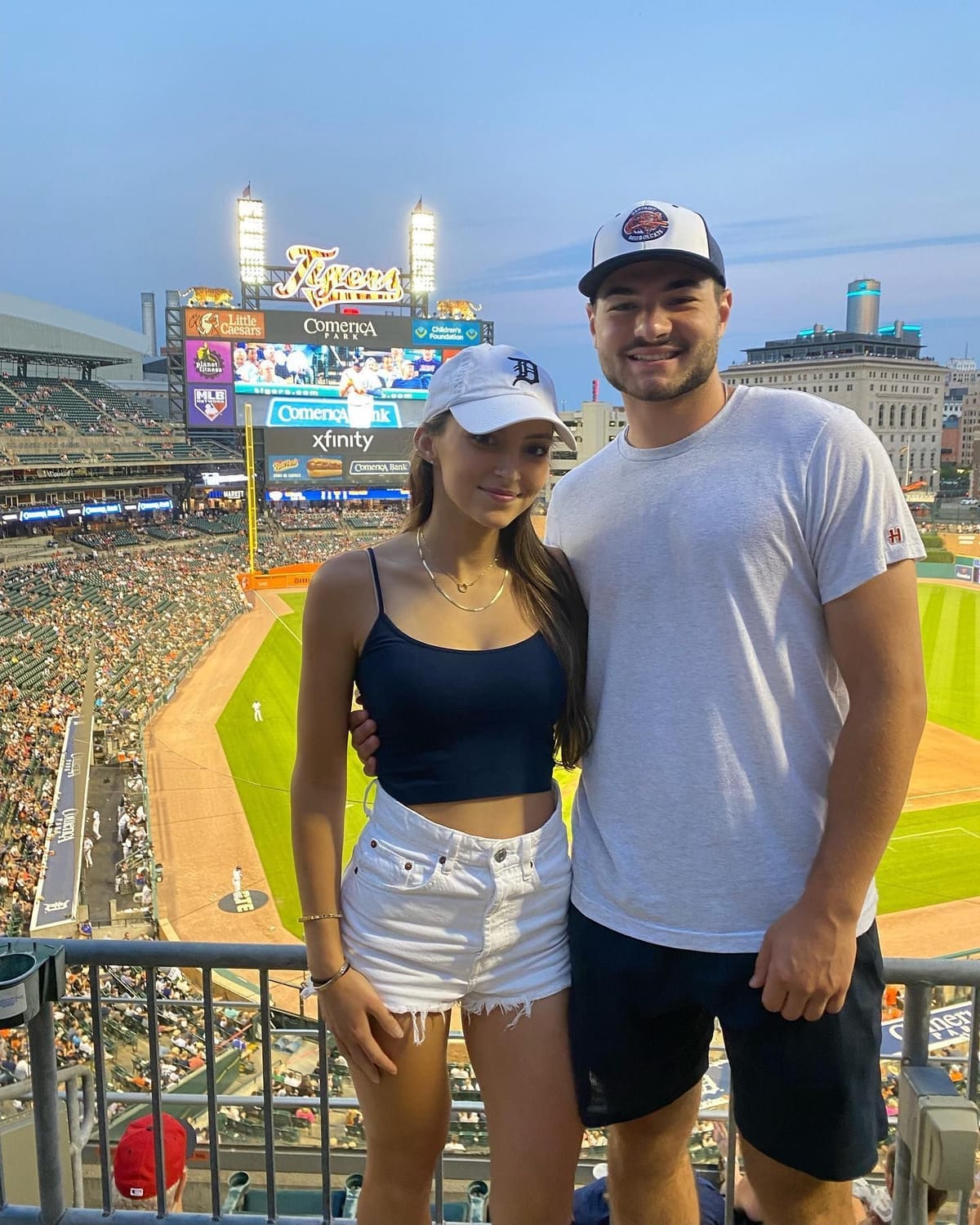 Who is Jake Moody Girlfriend, Kamryn Abraskin?