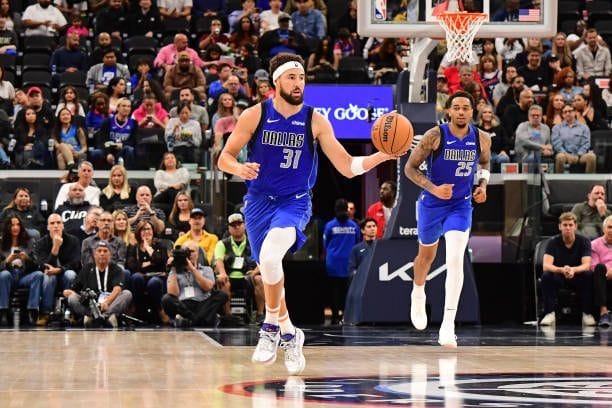Klay Thompson’s Contract Breakdown, Salary Cap Details, Bonuses, Terms ...