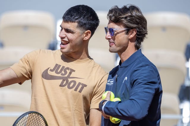 WATCH: Carlos Alcaraz's coach Juan Carlos Ferrero hilariously fights ...