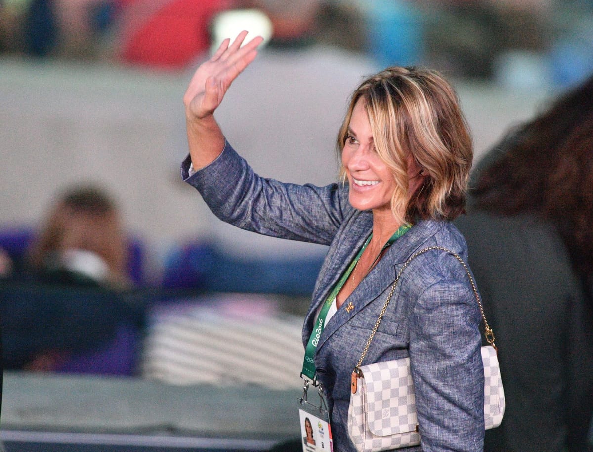 WATCH: Nadia Comaneci returns to the gym as she shares a glimpse of her ...