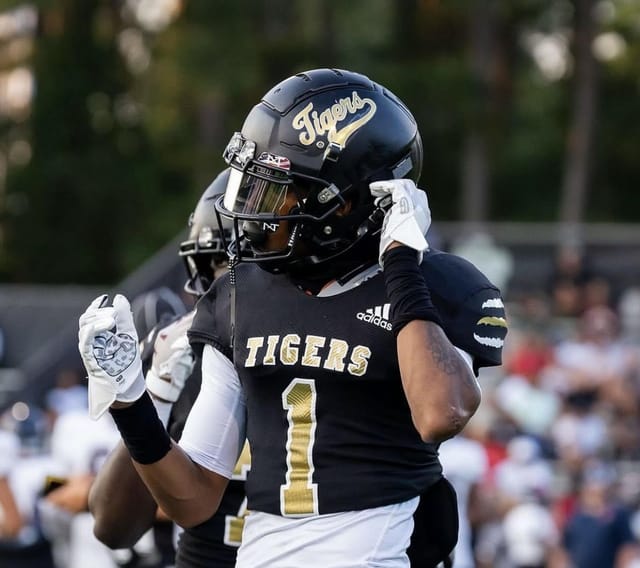 USC: Reports: 3-star safety Steve Miller flips to Lincoln Riley's USC ...