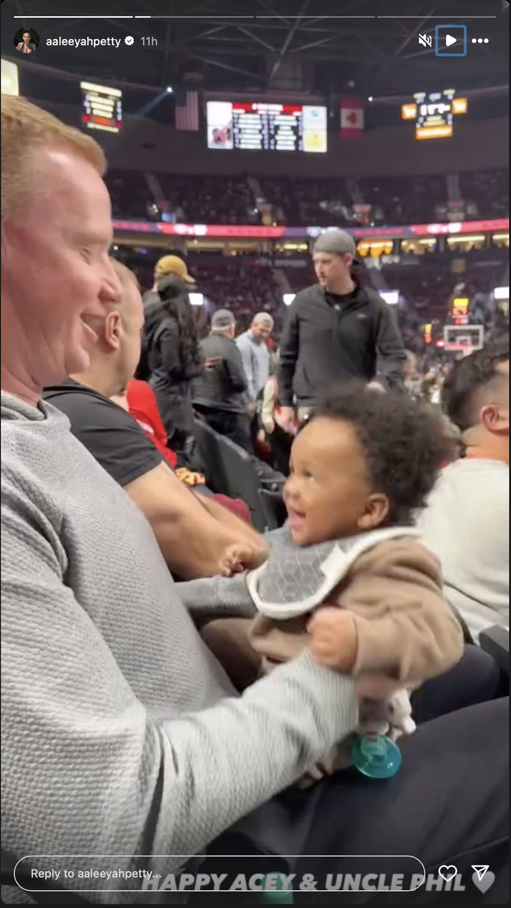 Anfernee Simons' baby mama Aaleeyah Petty styles all-black ensemble as ...