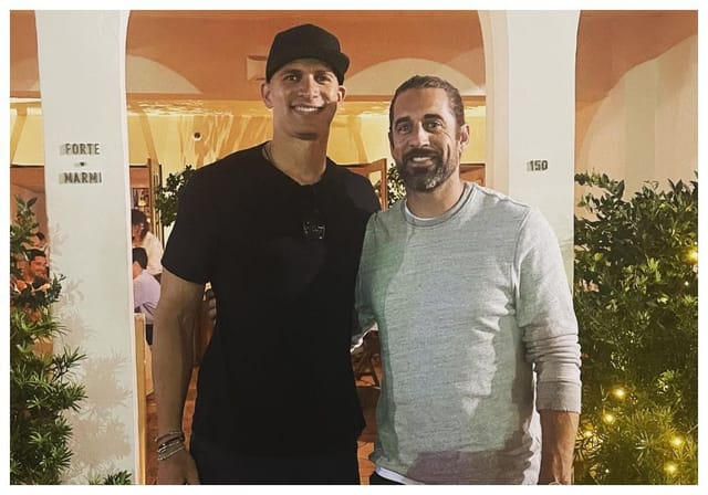 Aaron Rodgers Haircut Evolution: A Look from Past to Present | Sportskeeda