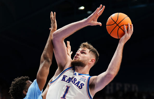 Is Hunter Dickinson playing tonight? Exploring Kansas star’s ...
