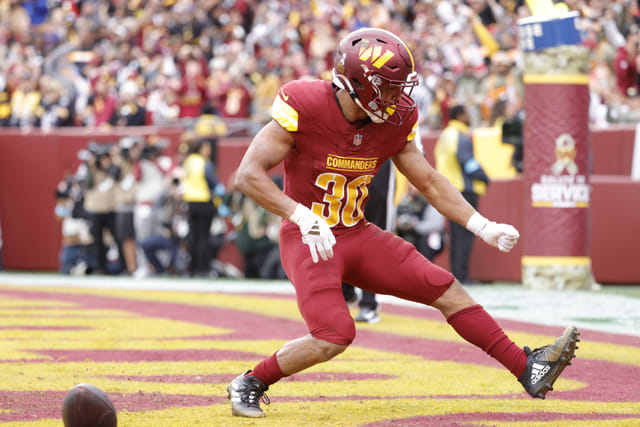 Is Austin Ekeler playing tonight? Latest on Commanders RB for Week 11 ...