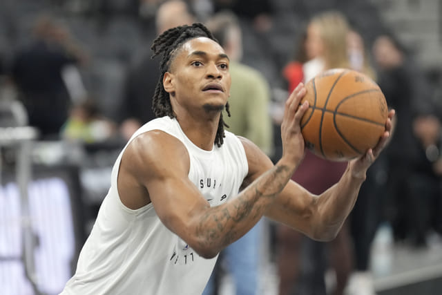 Is Devin Vassell playing tonight against Utah Jazz? Latest on Spurs ...
