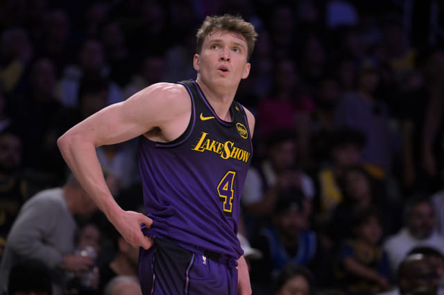 Dalton Knecht Stats Tonight: How did Lakers rookie fare after being moved to the bench against ...
