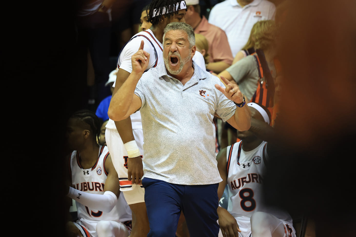 "Bruce Pearl is such a child on the sidelines smh": College hoops fans ...