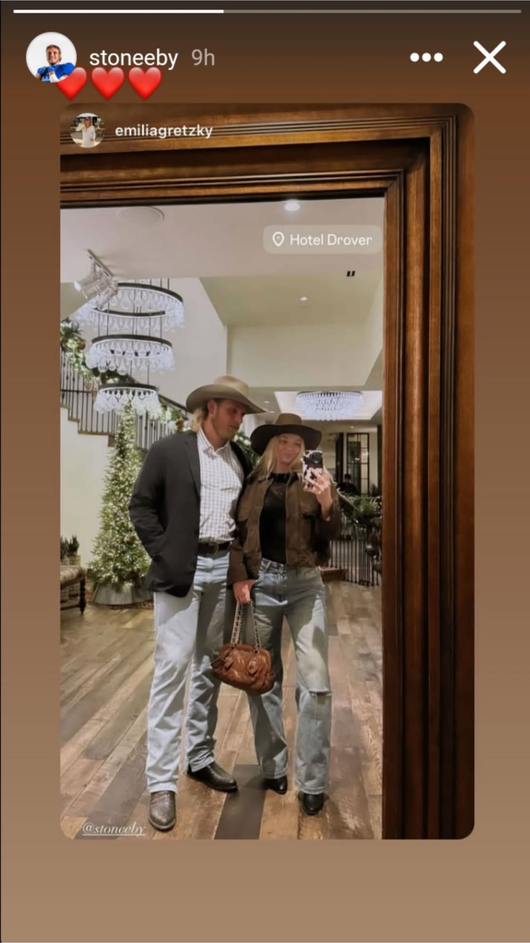 Wayne Gretzky's daughter Emma Gretzky drops couples picture with ...