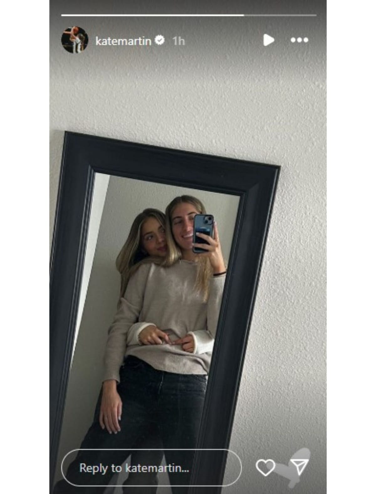 Claire Gransee: Kate Martin and girlfriend Claire Gransee cozy up in ...