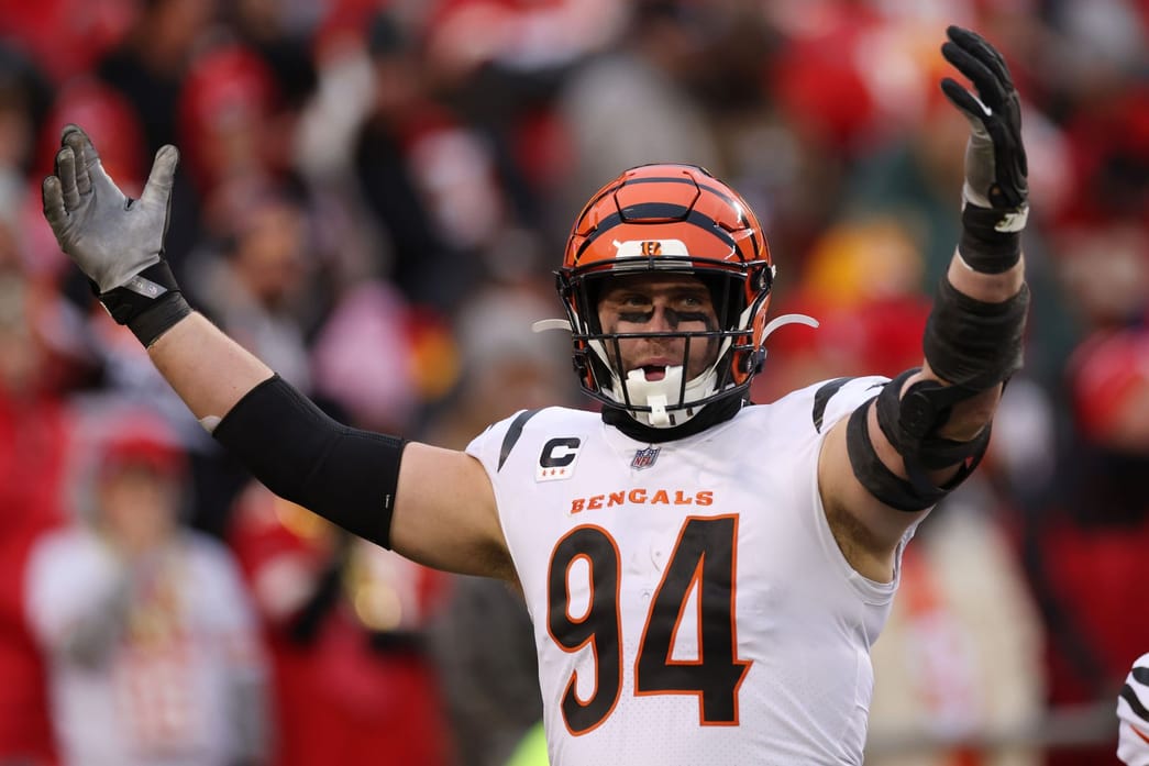 Sam Hubbard Contract Breakdown, History, Salary and Bonuses