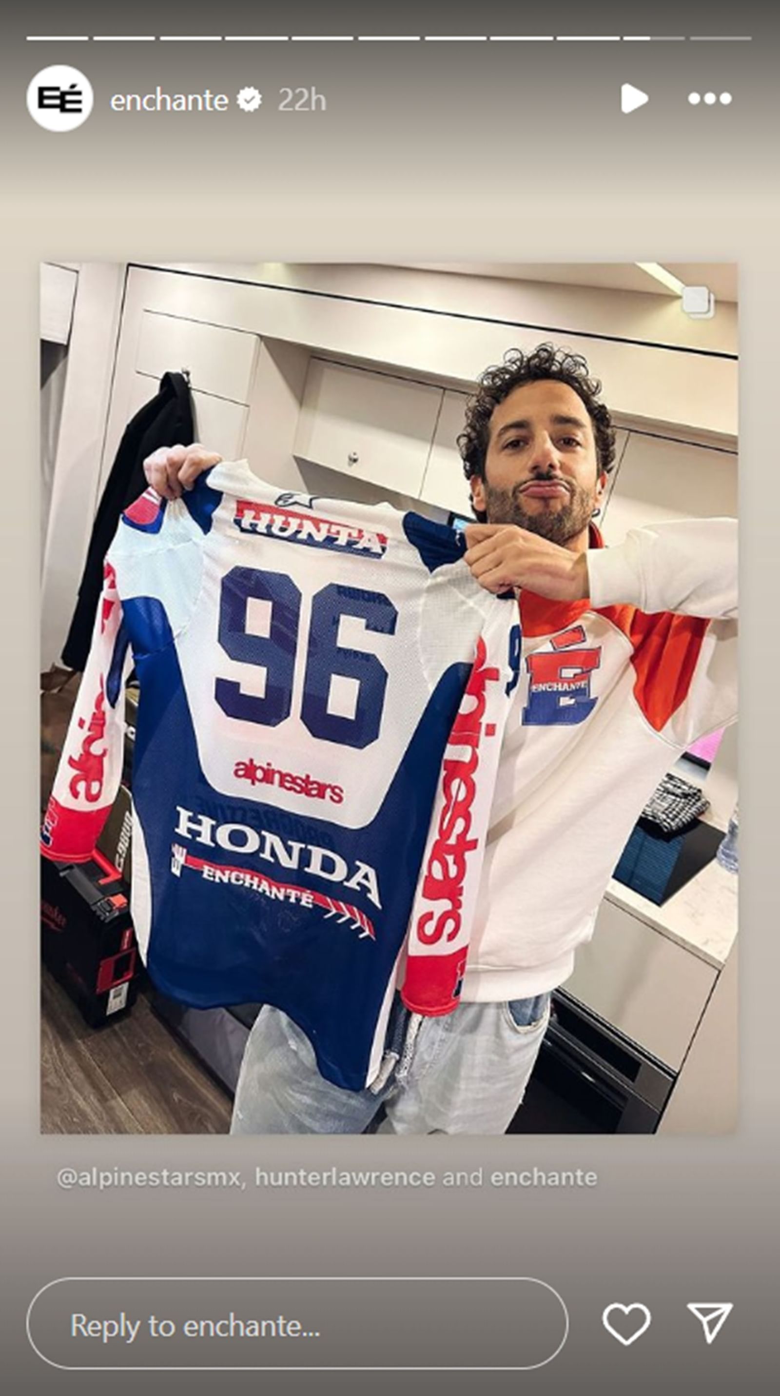 Daniel Ricciardo sports his Enchante clothing collection with Hunter ...