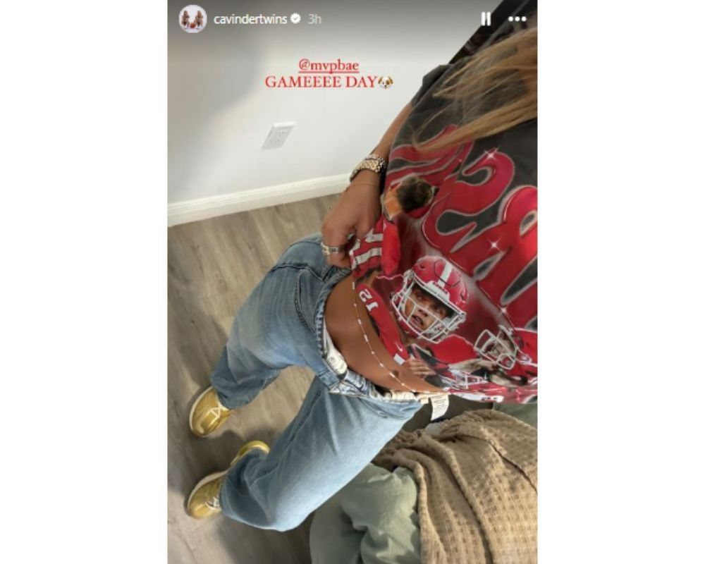 Hanna Cavinder: PIC: Georgia QB Carson Beck’s GF Hanna Cavinder twins ...