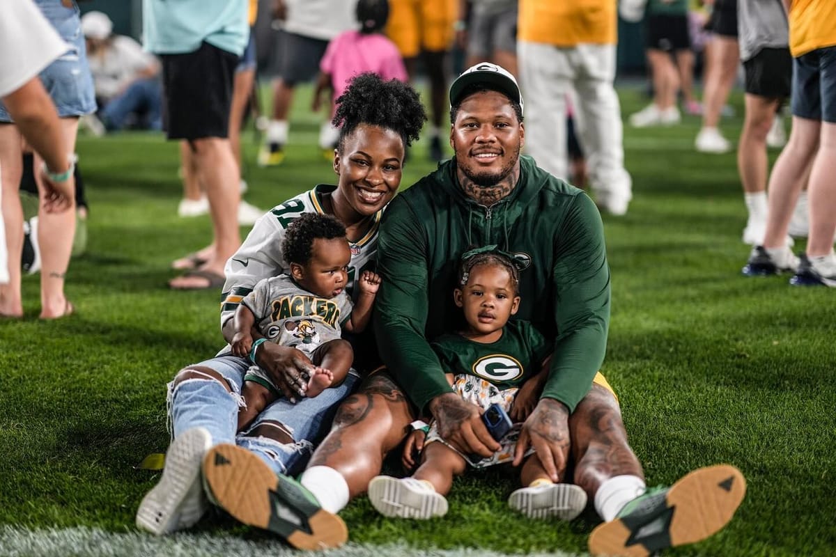 Who is Preston Smith kids? Meet Preston Smith: His kids, Age, Height ...