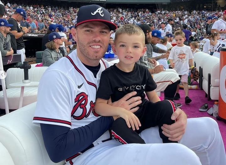 Freddie Freeman Family | Discover Freddie Freeman's Wife, Parents ...