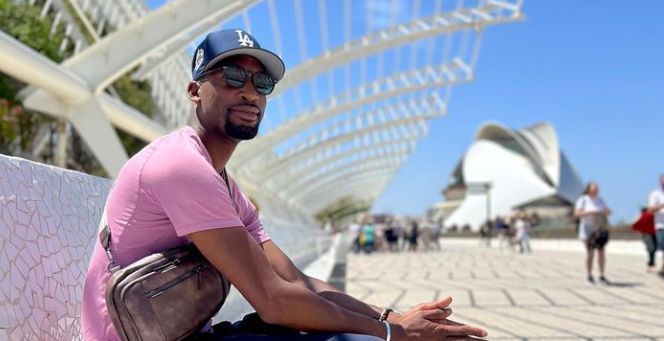 Does Stephen Boss have brothers?