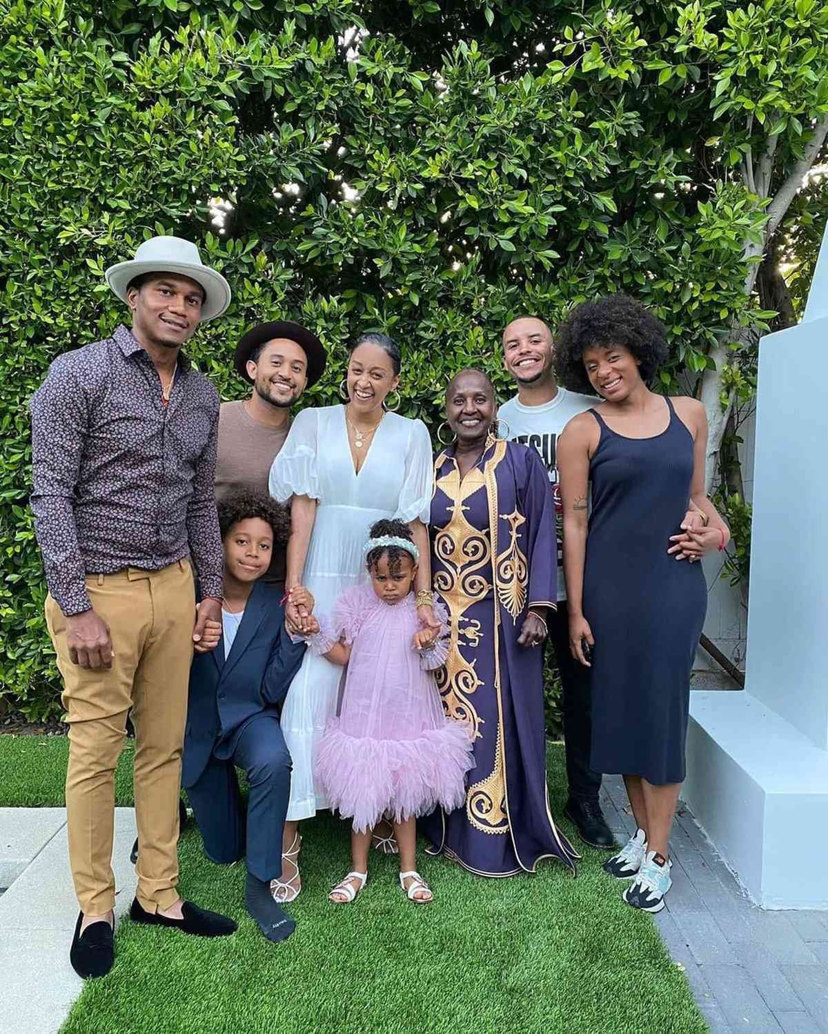 Tia Mowry’s Family - Father, Mother, Siblings, Husband, Kids.
