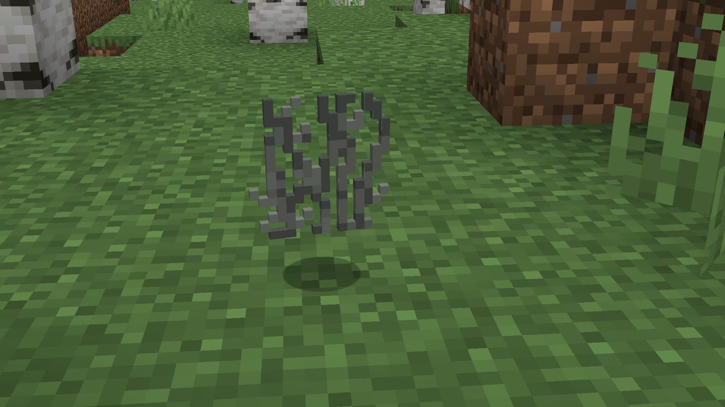 How to get pale oak wood in Minecraft