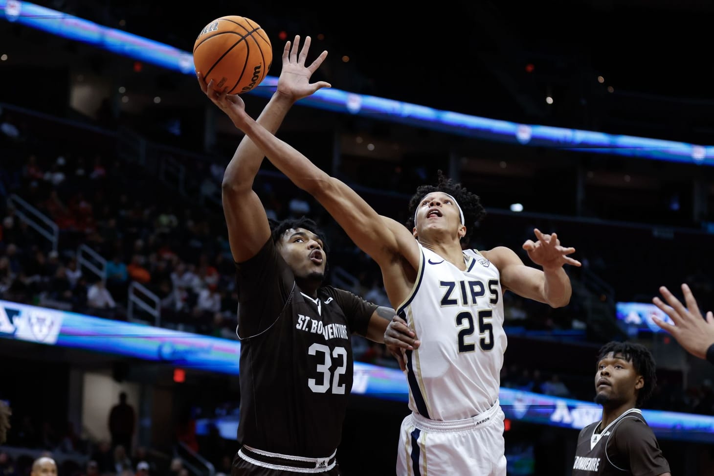 Who is Enrique Freeman's Mother? Meet Tania Torres