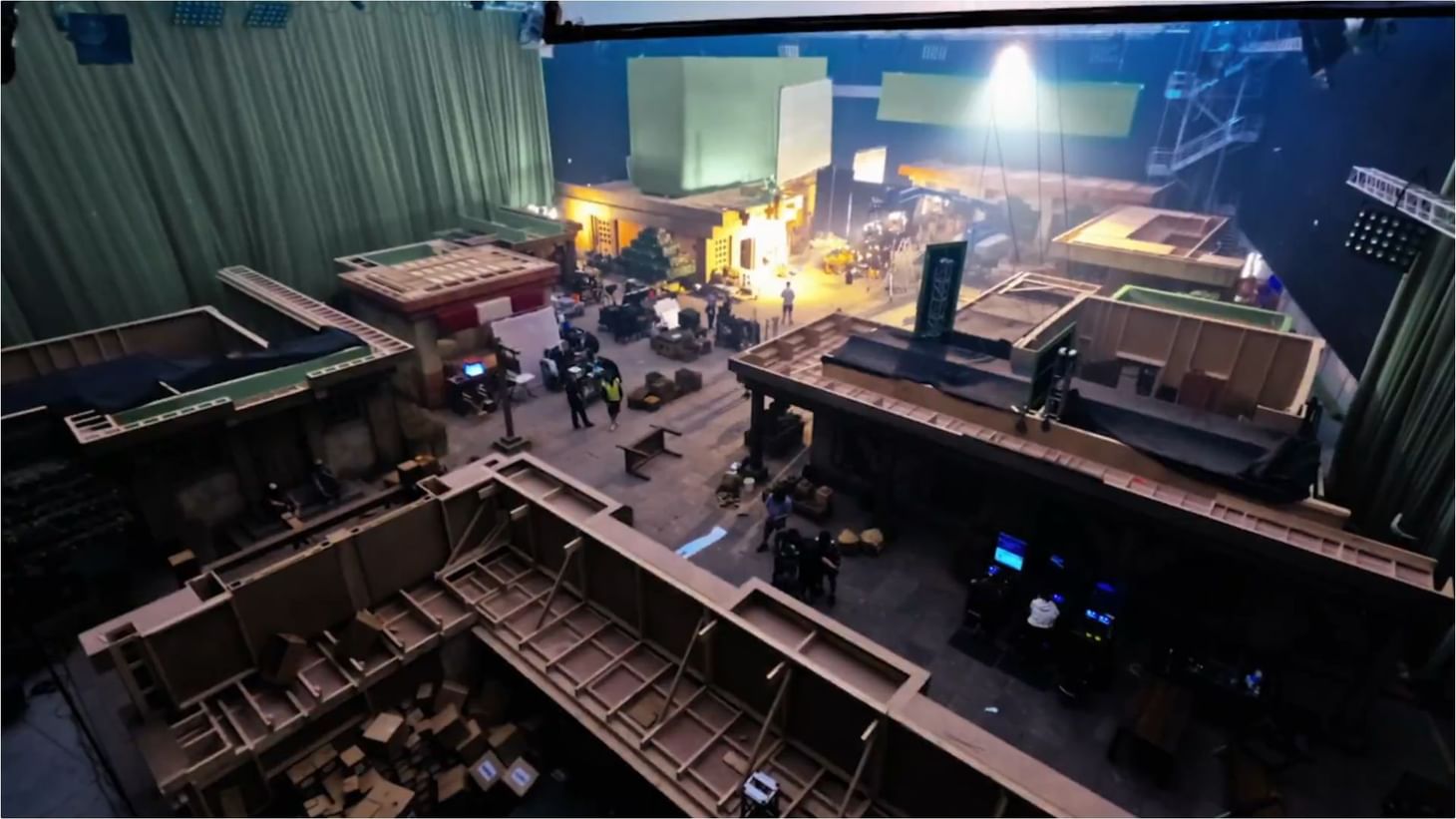 Minecraft reveals new behind-the-screen scenes from upcoming live-action movie