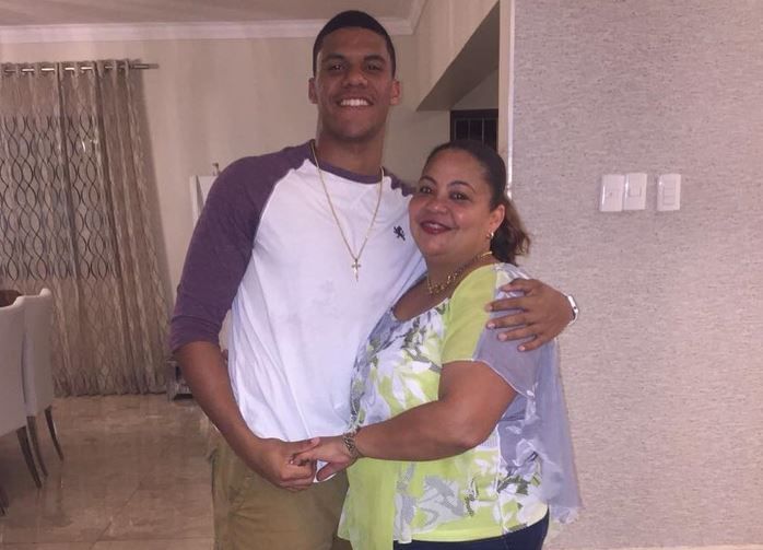 Juan Soto Family | Discover Juan Soto's Parents, siblings, and more
