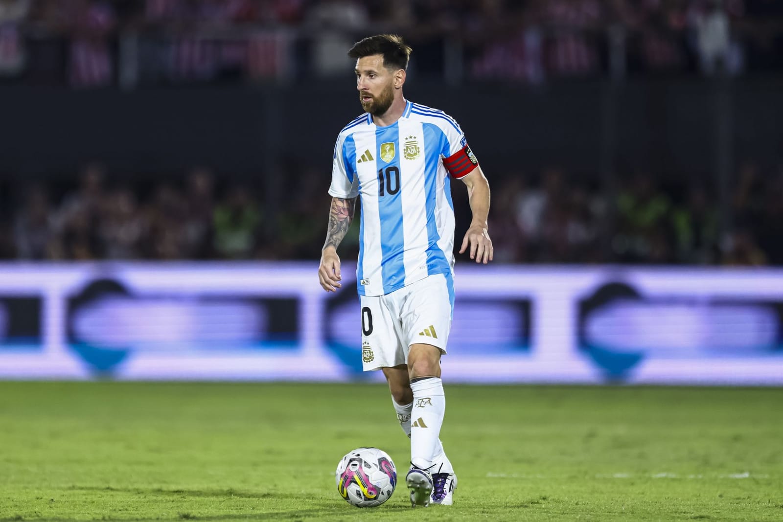 "Messi cannot be touched because they blow a foul for just touching him ...