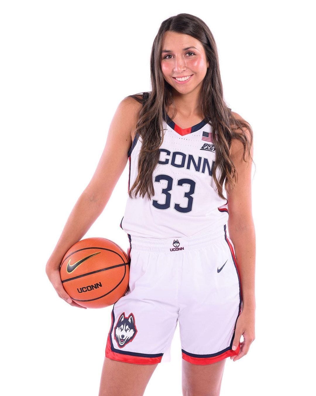 Who are Caroline Ducharme’s Parents? Meet her parents Todd and Chrissy ...